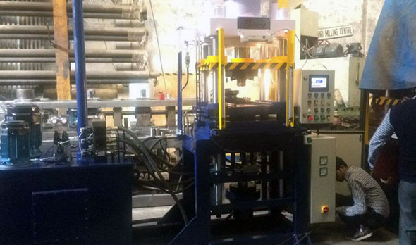 Powder Compacting Press - Micro HydroTechnic